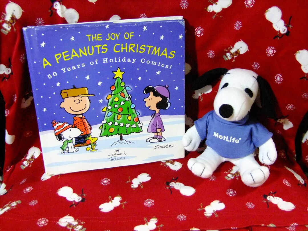 Vintage the Joy of A Peanuts Christmas, Hallmark Book, Dust Jacket ...