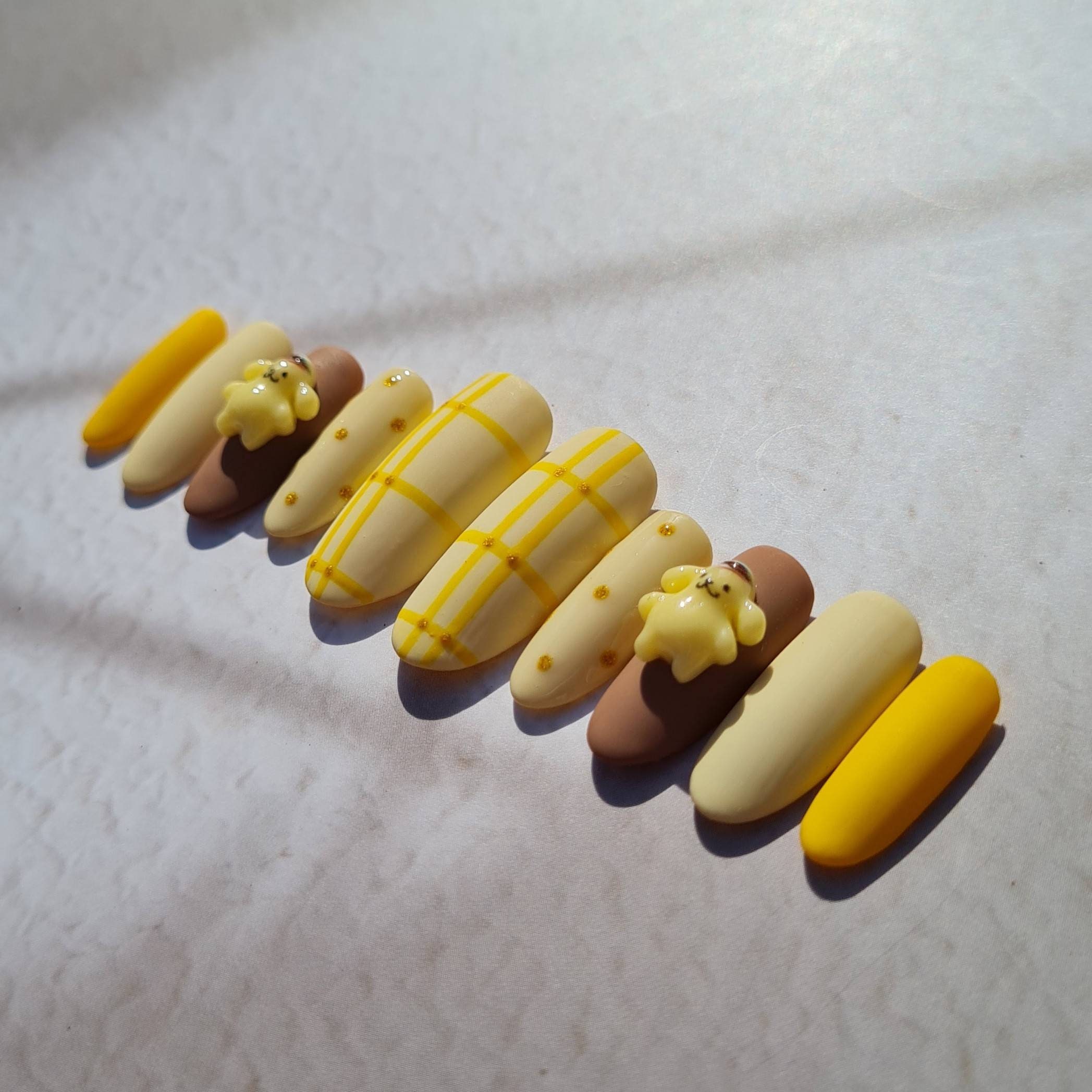 Pompompurin - Hand Painted Press on Nails - Etsy
