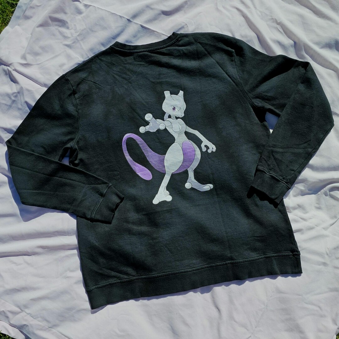 Mewtwo / Mew / Pokémon Inspired Handpainted Sweatshirt - Etsy