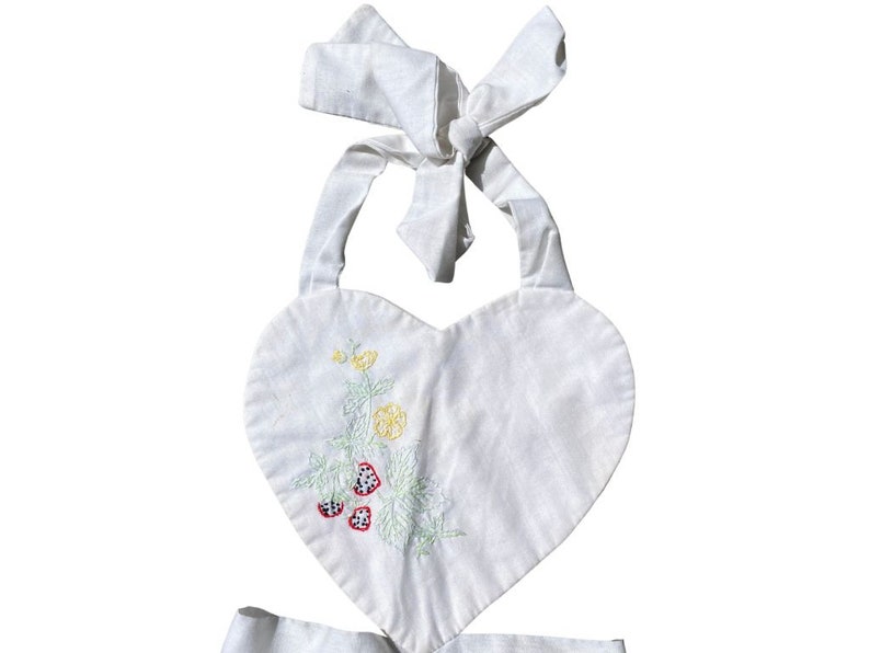 Vintage 1970s 70s Heart Strawberry Berry Floral Flower Apron Kitchen ...