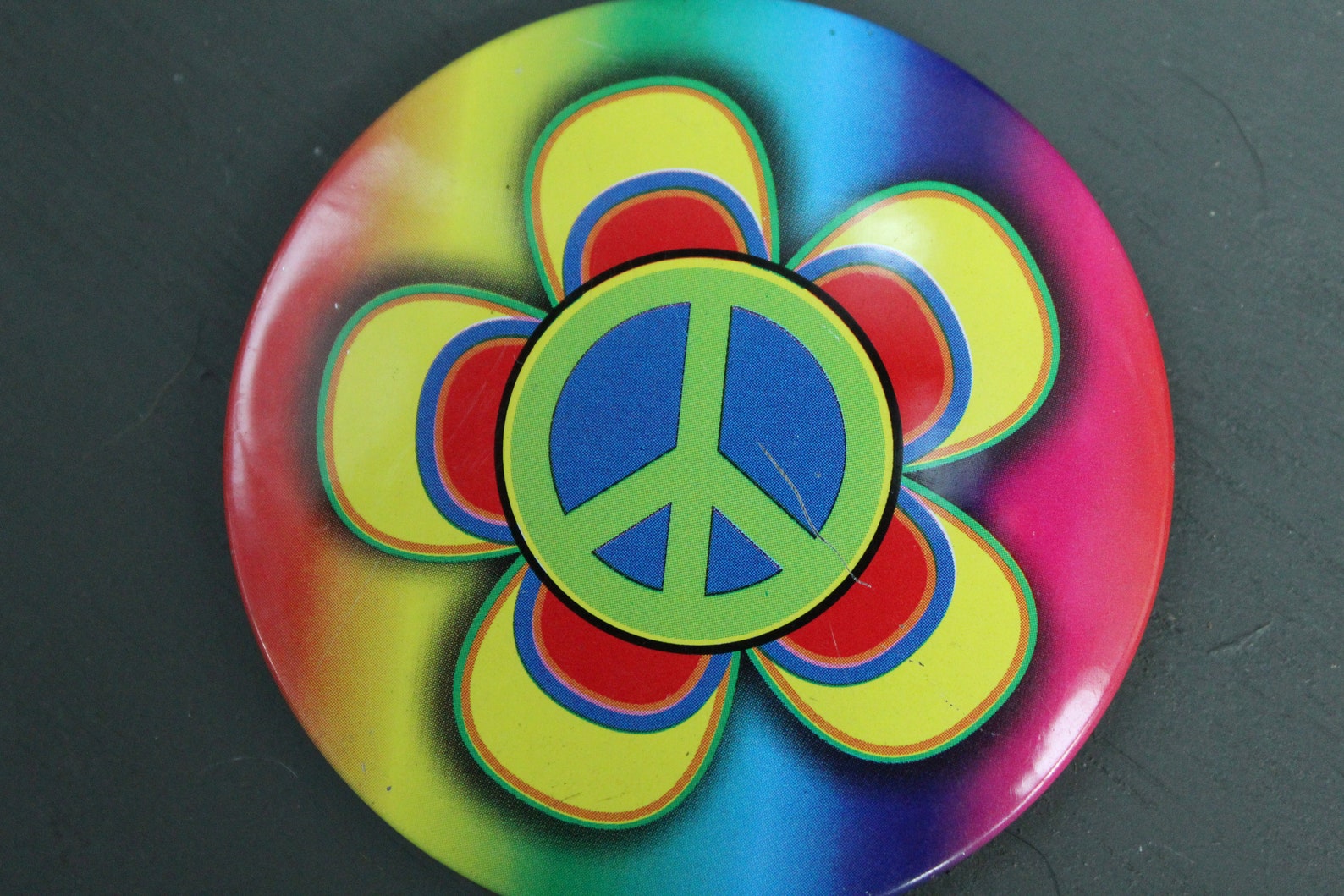 Vintage 1970's Hippie Tie Dye Peace Sign Pin 70s Metal Floral Flower ...