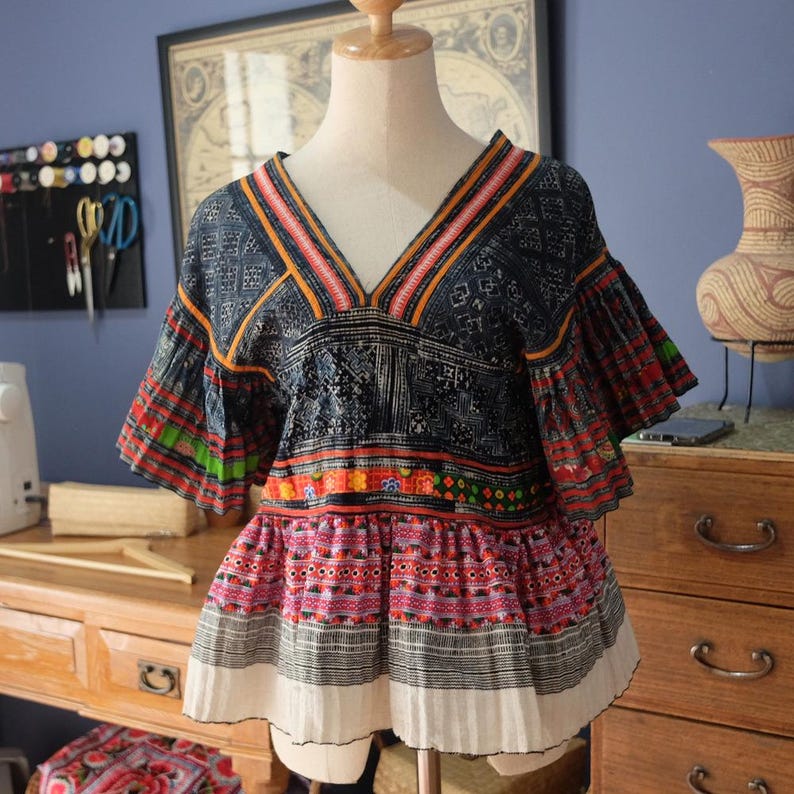 HMONG Hill Tribe With Hand Painted / Hand Embroidered Bohemian Style ...