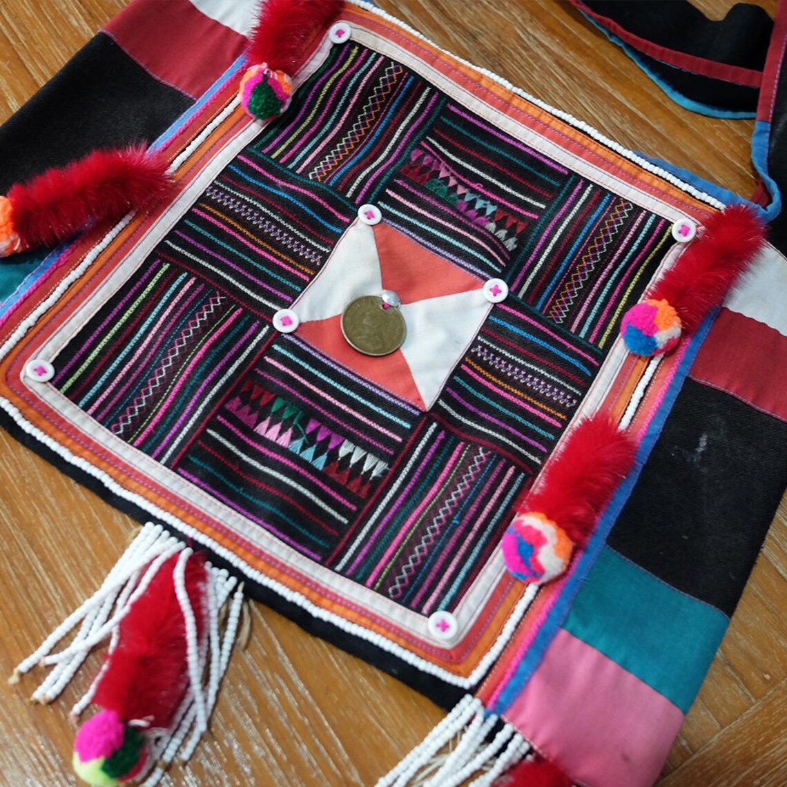 Real Vintage Akha Hill Tribe Hand Embroidered Ethic Bag With Antique ...