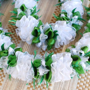 Beautiful Green White Lace Flower Hawaiian Ribbon Lei for Graduation ...