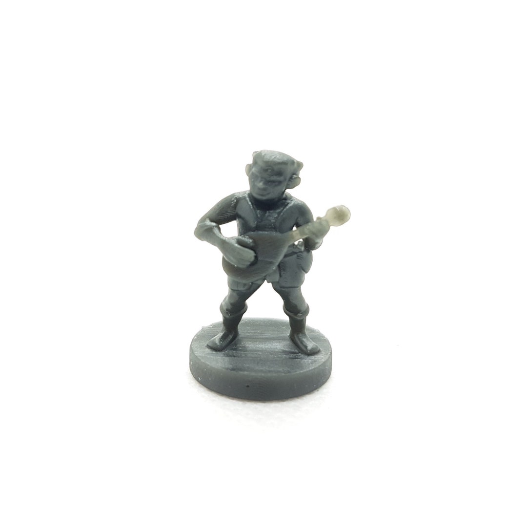3D Printed Halfiling Bard Miniature D&D 3D Printed Custom - Etsy