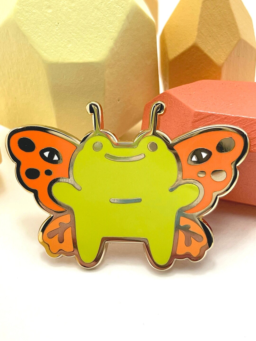 Butterfly Frog Hard Enamel Gold Metal Collectors Edition Frog Pin ...