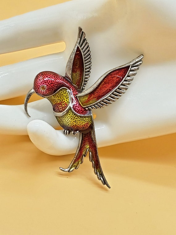 Enamel hummingbird brooch - Gem
