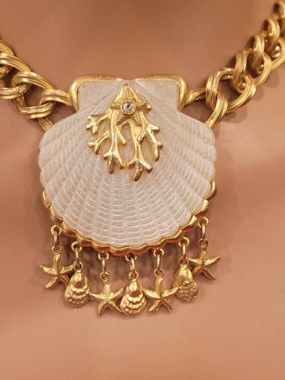 Vintage Gem Craft gold tone chain necklace with lucit… - Gem