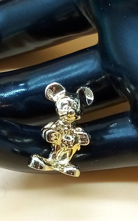 mickey tie pin - Gem