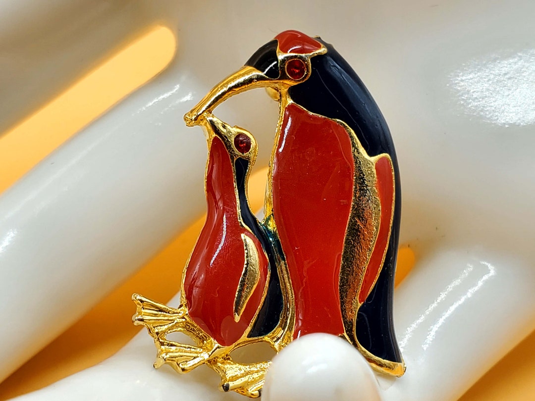 Vintage Enamel Penguins Brooch - Etsy