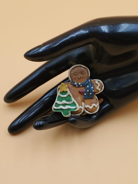 Vintage small Gingerbread man holiday pin - Gem