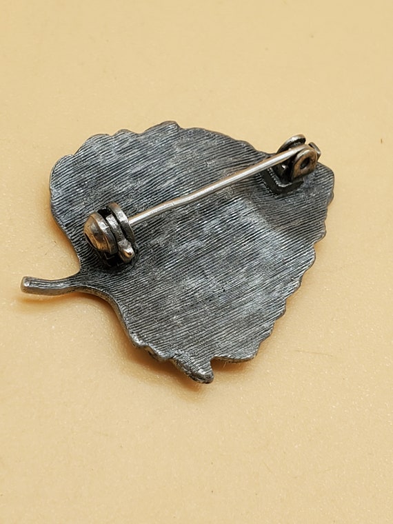 Vintage MB Boucher pewter leaf with ladybug pin - Gem