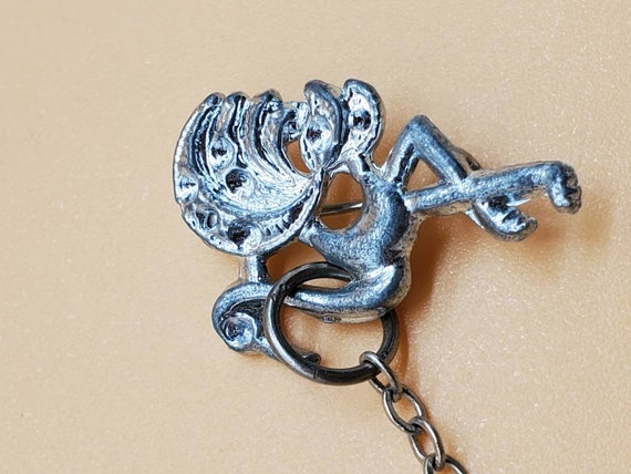 Vintage chained double pin Flamingo pins, chained Fla… - Gem