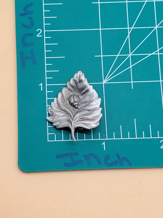 Vintage MB Boucher pewter leaf with ladybug pin - Gem