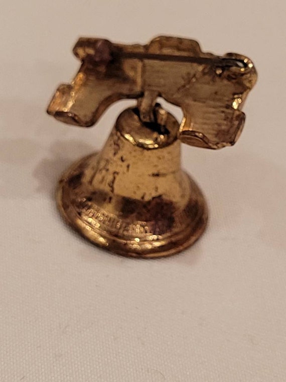 Vintage 3D chiming Liberty Bell pin - Gem