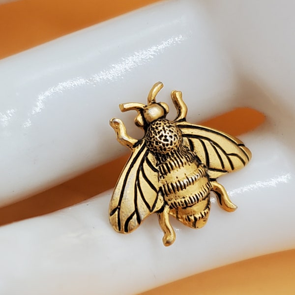 Bee Pin - Etsy
