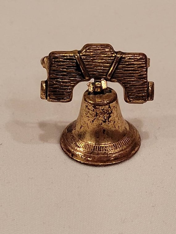 Vintage 3D chiming Liberty Bell pin - Gem