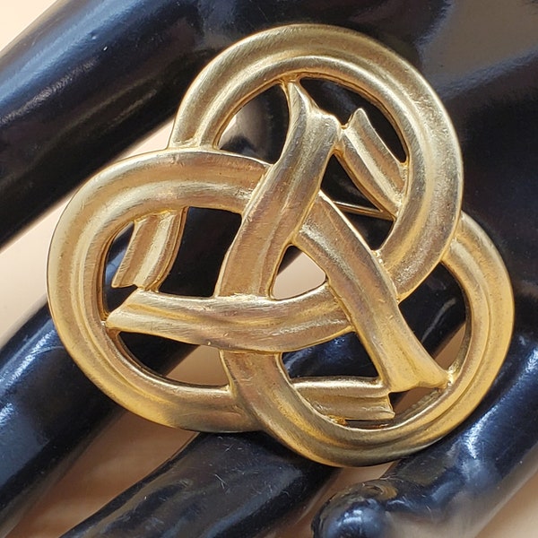 Celtic Knot Brooch - Etsy