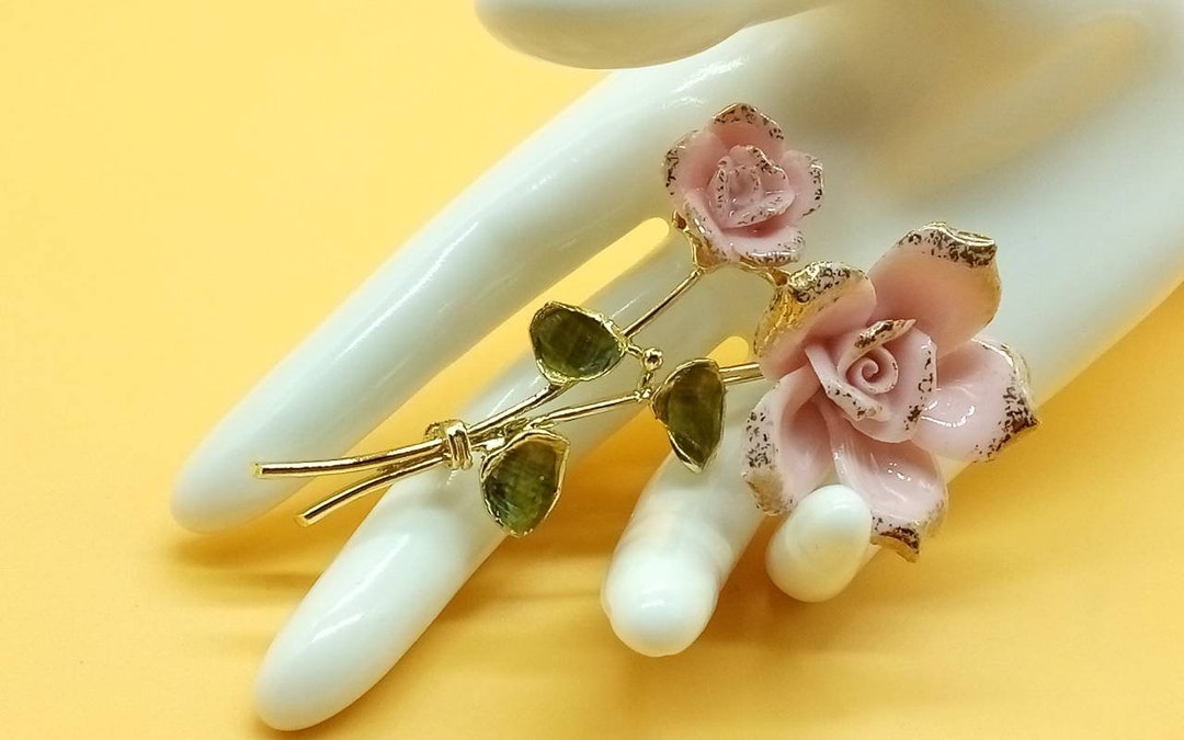 Vintage Coro Pink Glass Roses Brooch With Painted Gold Outlines - Etsy