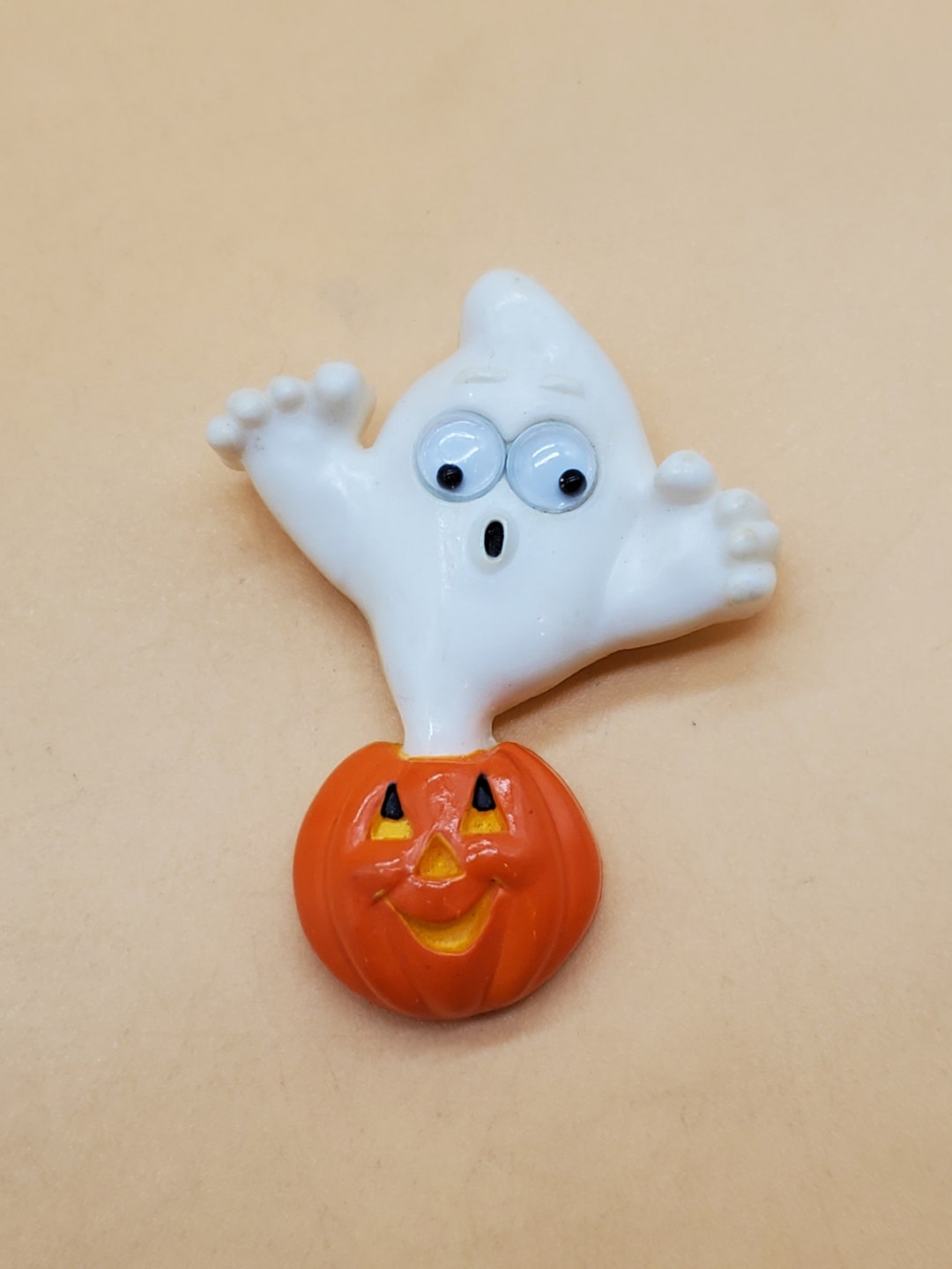 Vintage Hallmark Plastic Googly Eye Ghost in Pumpkin Halloween Pin - Etsy