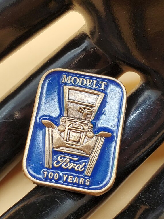 vintage Ford Model T 100 year anniversary pin - Gem