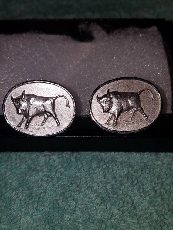 Robbins Attleboro sterling silver bull cufflinks - Gem