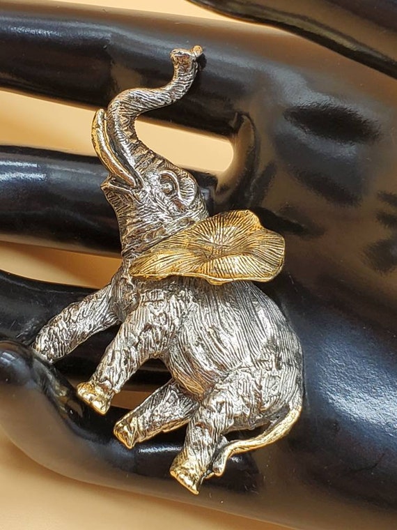 vintage signed two tone - Gem