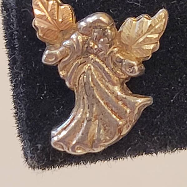 Gold Angel Pin - Etsy