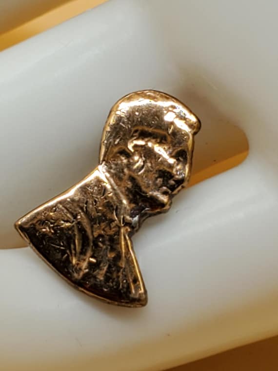 Vintage cutout abraham lincoln - Gem