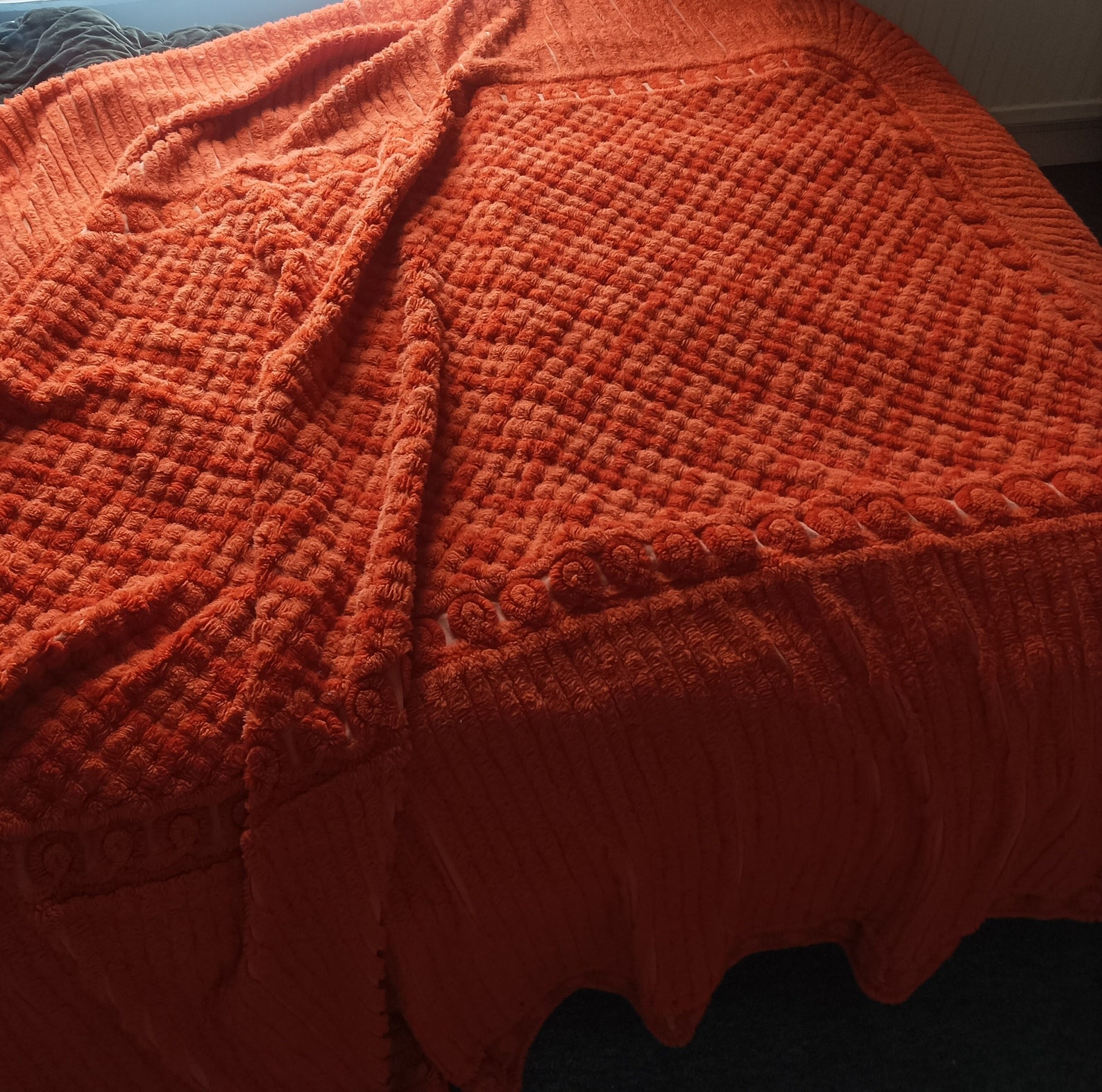 70s Orange Tufted Hotel Bed Throw - Etsy