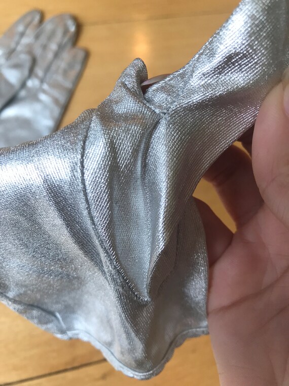 Vintage Soft Metallic Silver Nylon Event / Driving Gl… - Gem