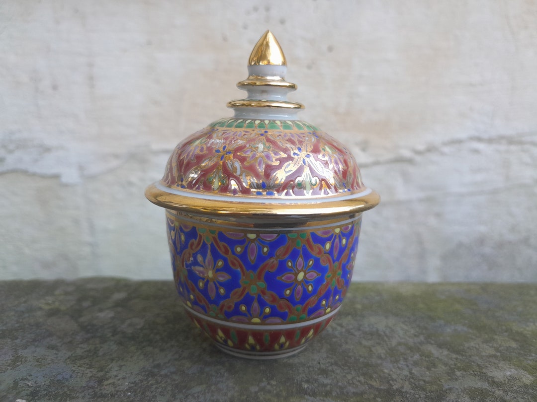 Intricate Hand Painted Thai Benjarong Porcelain Lidded Dish - Etsy