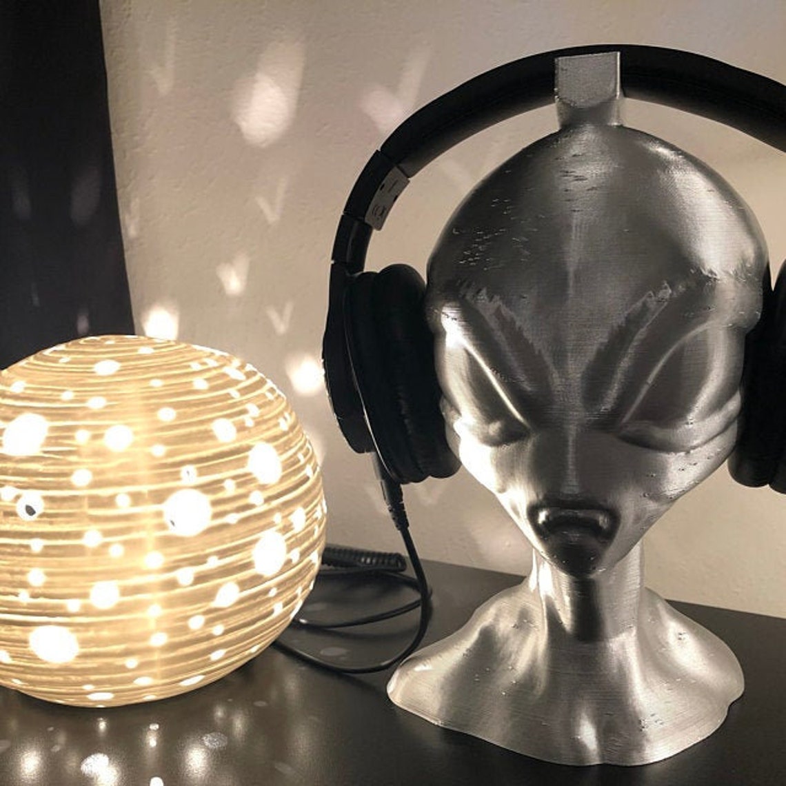 Alien Head Headphone Stand Headset Holder Rack Grey Area 51 - Etsy Canada