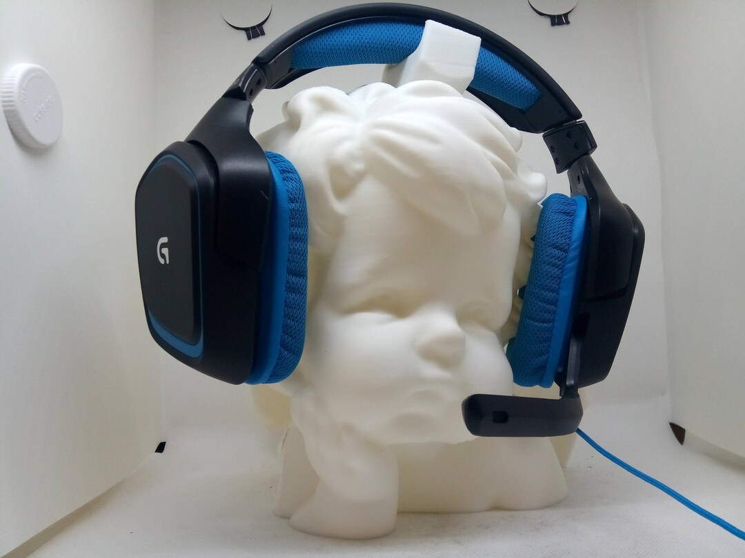 Raphael Angels & Cupids Iii-inspired Headphone Stand - Renaissance Art ...