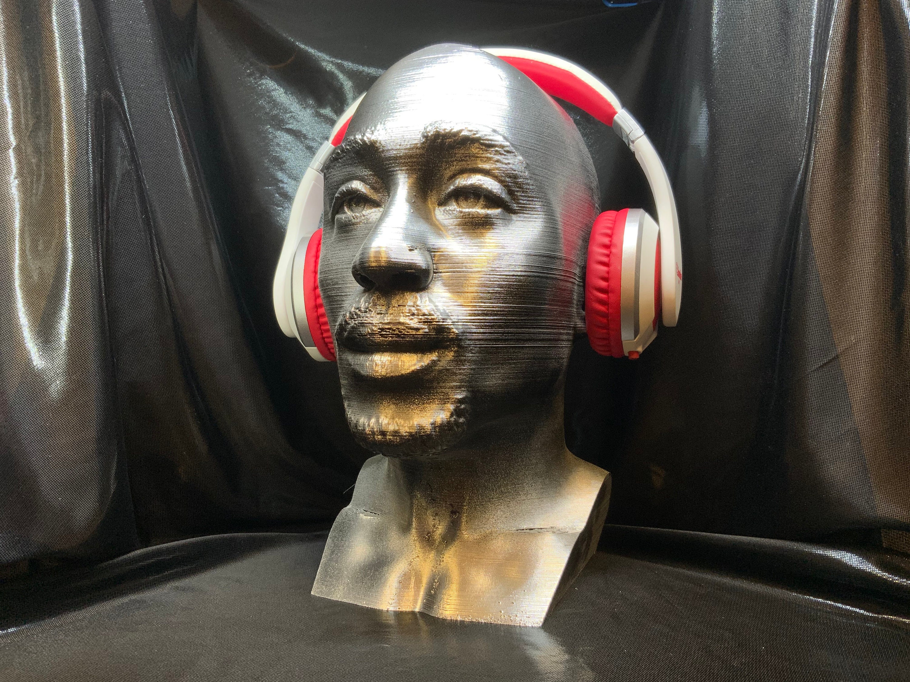 Tupac Shakur Headphone Stand! Hip Hop Stand Like Biggie/dre/snoop/eazy ...