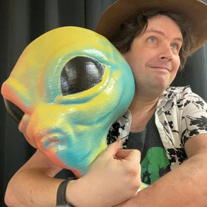 GIANT "beach-fade" Alien! Sunset-color AND Custom Eye Color. HUGE ...