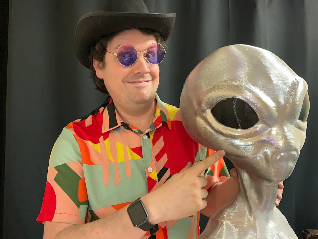 GIANT Silver Alien! Customizable Color AND Eye Color. HUGE Novelty ...