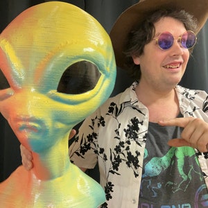 GIANT "beach-fade" Alien! Sunset-color AND Custom Eye Color. HUGE ...