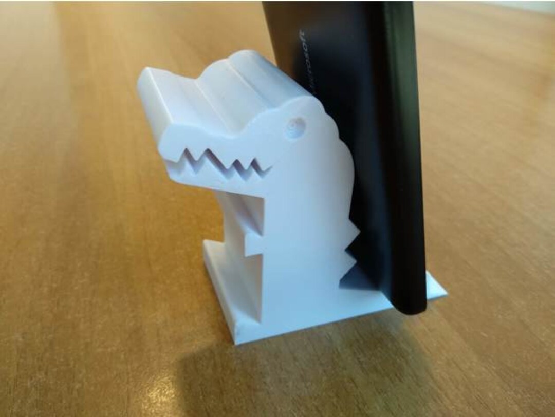 Crocodile Phone Stand! This Little Alligator/gharial Loves Iphone ...
