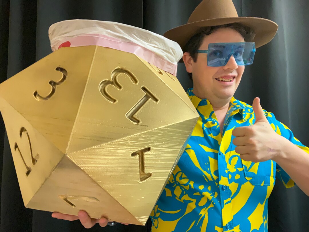 Gold D20 Trash Can: Large Novelty Wastebasket, Dice Themed Decor ...