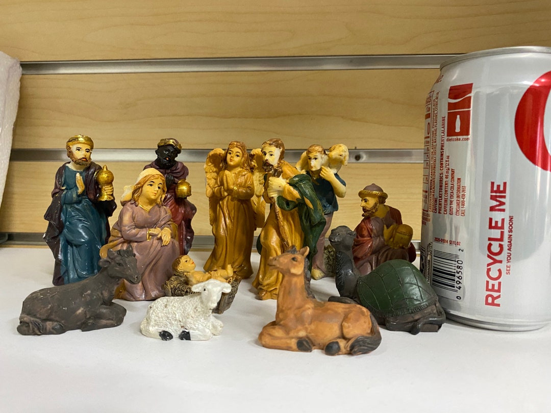 Medium Size Nativity Set Made of Resin - Etsy