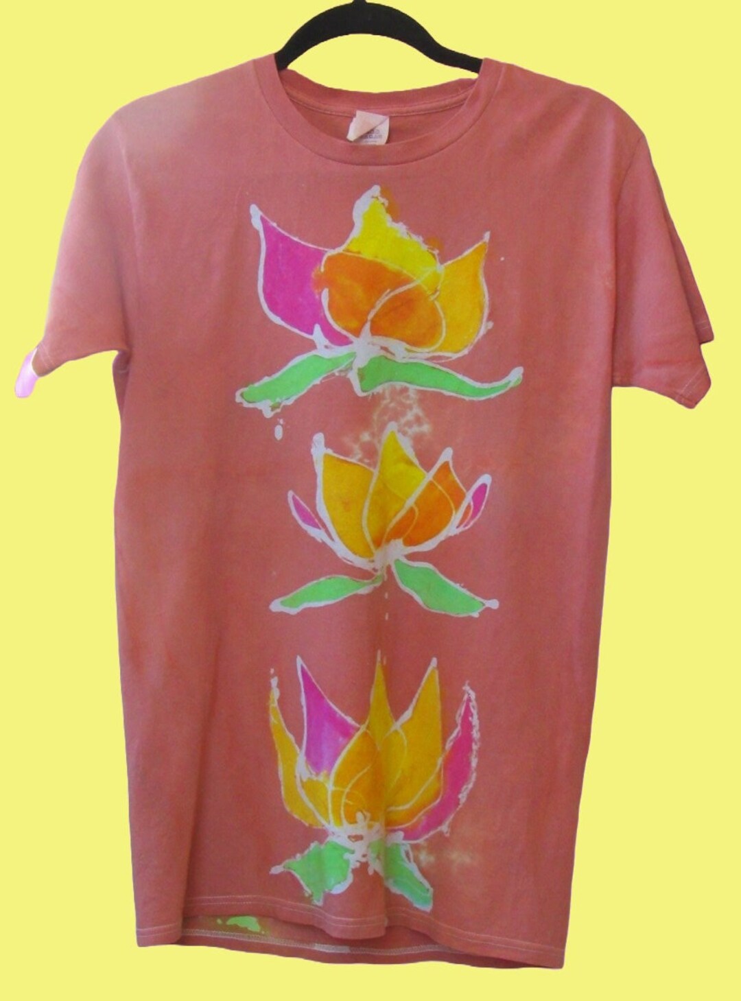 Small Batik Lotus T-shirt - Etsy