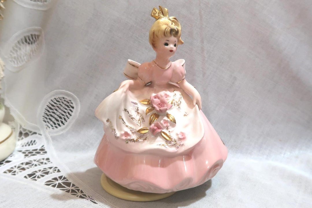 Lovely Vintage Josef Originals Ring Around Rosie Music Box Pink Dress ...