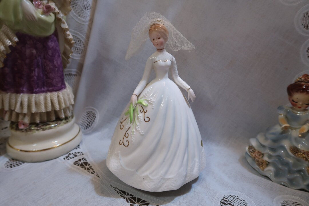 Beautiful Vintage Josef Originals Lily of the Valley Bride Music Box ...