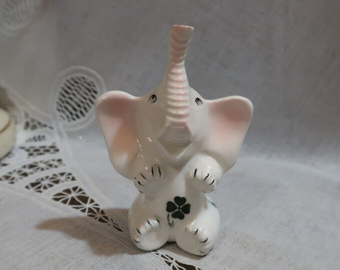Darling Whimsical Vintage Elephant Pie Vent Pink Ears Trunk Mouth ...