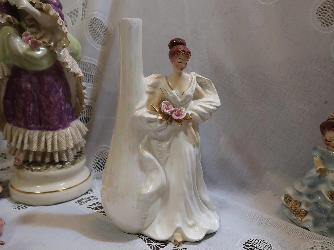 Elegant Daphne Vintage Josef Originals California Grecian Bud Vase ...