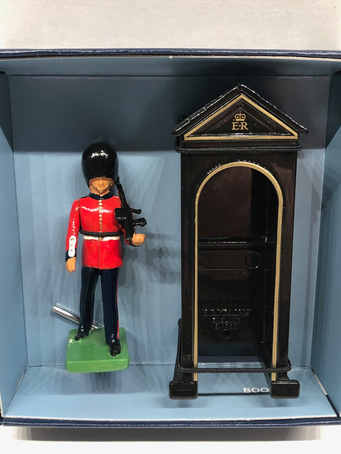 Britain Ceremonial Collection, Sentry Box and Scotts Guard #00089 - Etsy