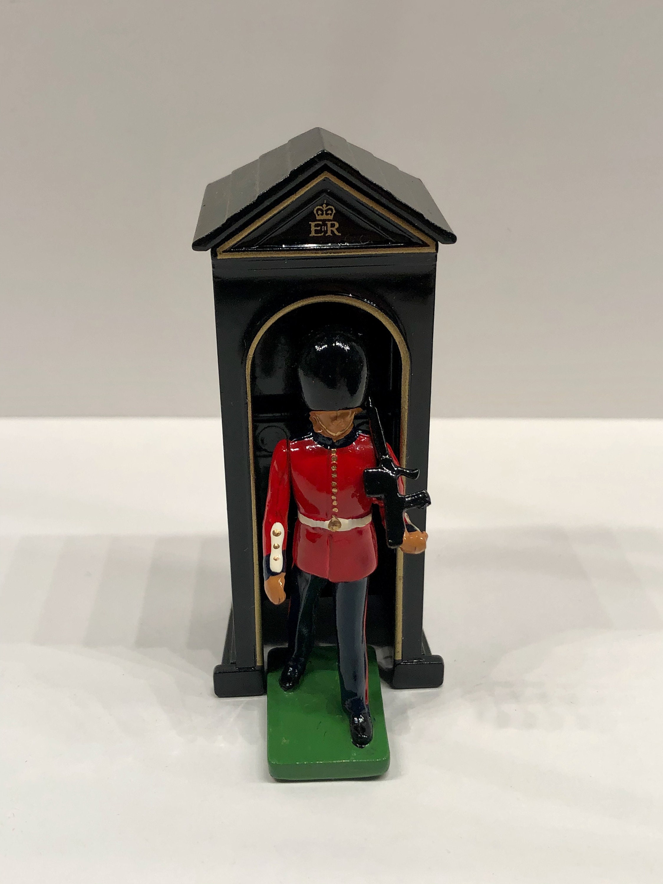 Britain Ceremonial Collection, Sentry Box and Scotts Guard #00089 - Etsy