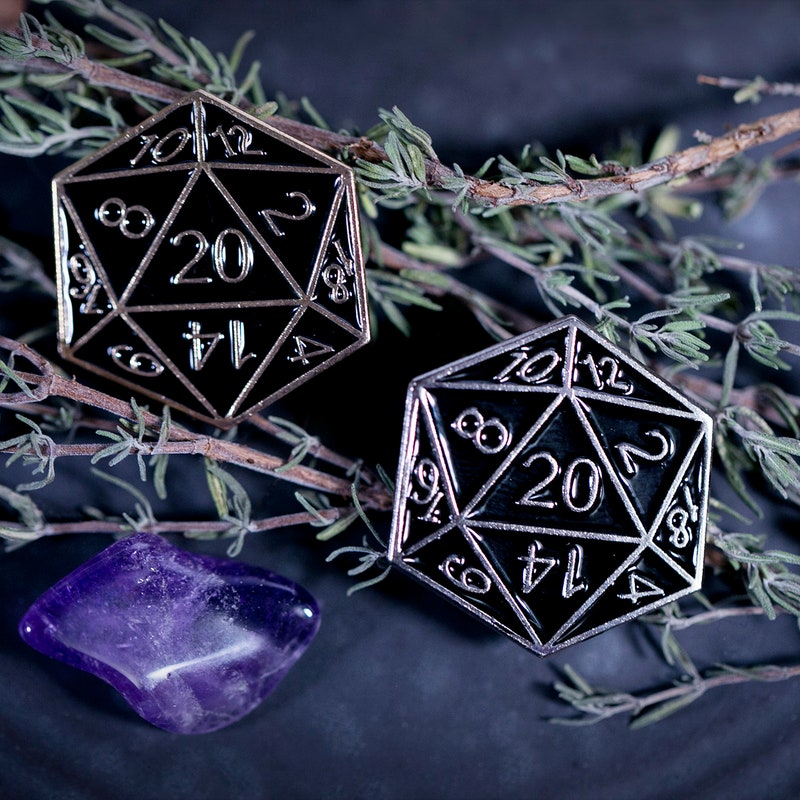 D20 Enamel Pin - Etsy