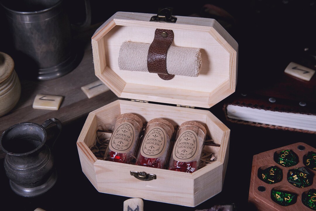 Potion of Healing | Adventurers Set | Dungeons and Dragons | Display ...